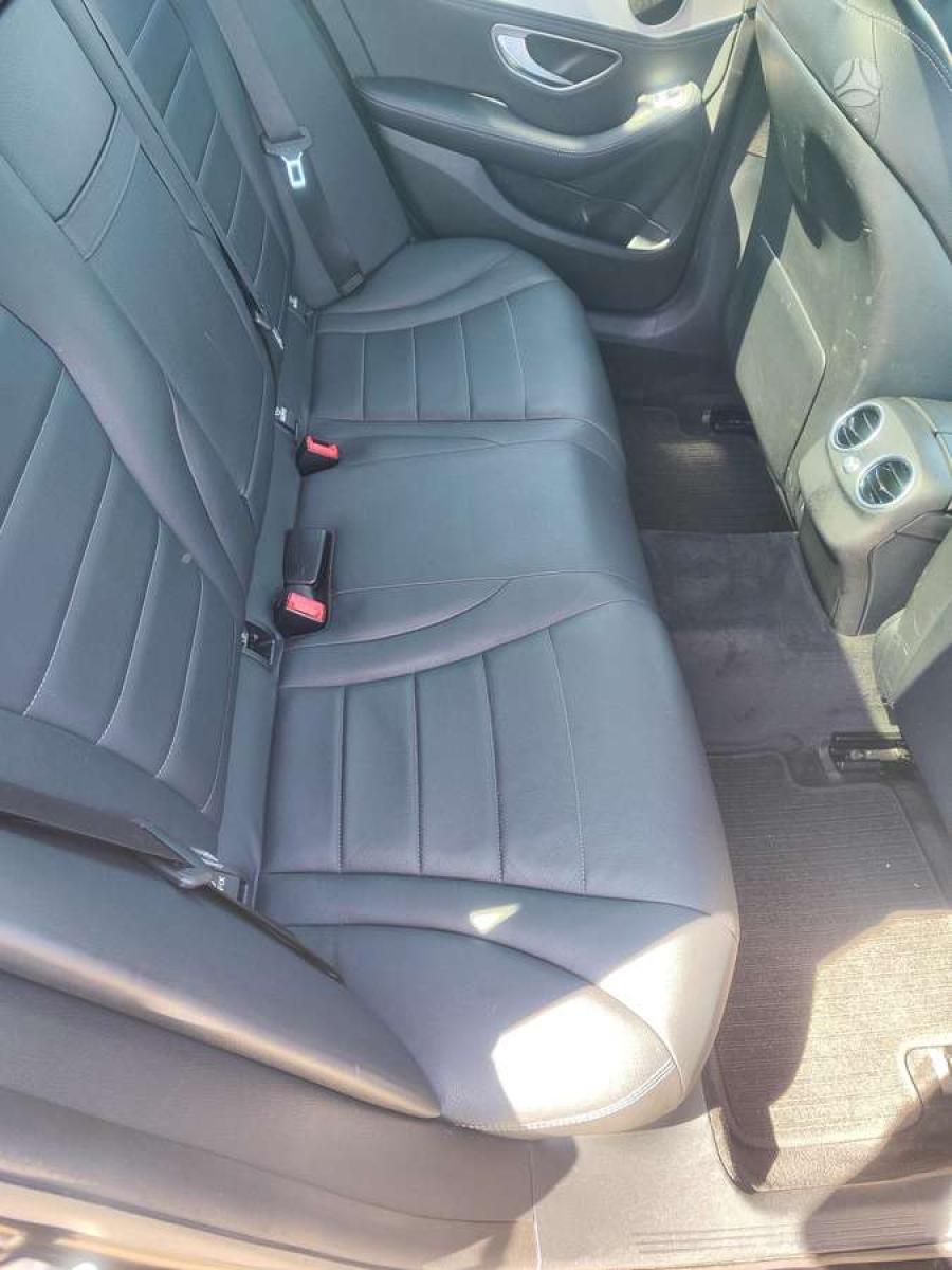 Black Mercedes-Benz c-220 2015 in Taurage, with an engine capacity of 2.14 L and mileage of 316 thousand km for 7500 €, photo 17 on AUTOMOTO.COM.LV