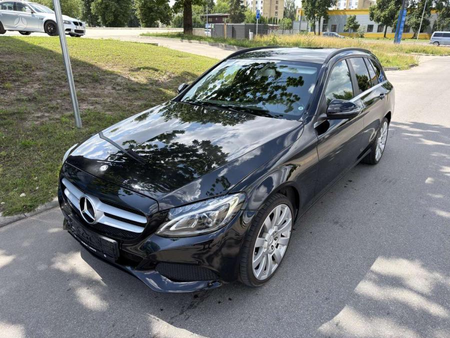 Черный Мерседес Ц 220 2015 в Паневежис, объемом двигателя 2.14 л и пробегом 266 тыс. км за 8555 €, фото 5 на AUTOMOTO.COM.LV