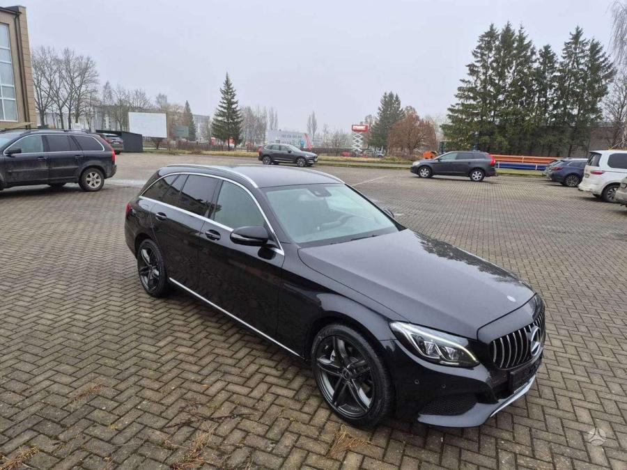 Melns Mercedes-Benz c-220 2016 Panevēža, ar dzinēja tilpumu 2.20 L un nobraukumu 265 tūkst. km par 10499 €, foto 2 vietnē AUTOMOTO.COM.LV