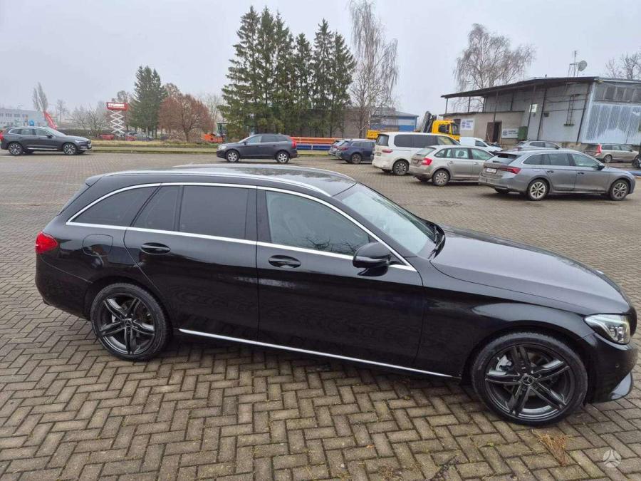 Melns Mercedes-Benz c-220 2016 Panevēža, ar dzinēja tilpumu 2.20 L un nobraukumu 265 tūkst. km par 10499 €, foto 6 vietnē AUTOMOTO.COM.LV