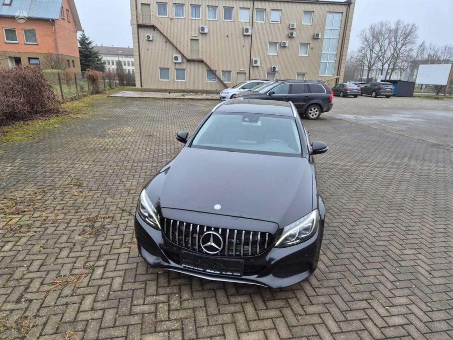 Melns Mercedes-Benz c-220 2016 Panevēža, ar dzinēja tilpumu 2.20 L un nobraukumu 265 tūkst. km par 10499 €, foto 11 vietnē AUTOMOTO.COM.LV