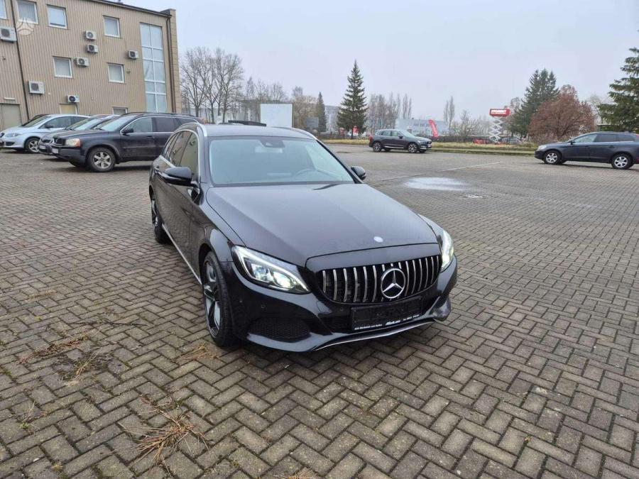 Melns Mercedes-Benz c-220 2016 Panevēža, ar dzinēja tilpumu 2.20 L un nobraukumu 265 tūkst. km par 10499 €, foto 14 vietnē AUTOMOTO.COM.LV