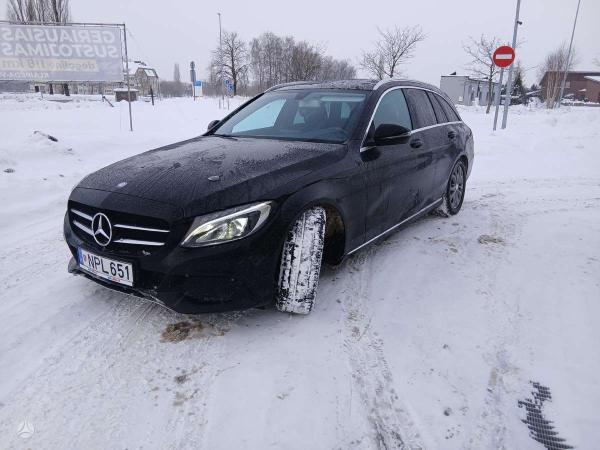 Black Mercedes-Benz c-220 2016 in Kretinga, with an engine capacity of 2.10 L and mileage of 310 thousand km for 11200 €, photo 1 on AUTOMOTO.COM.LV