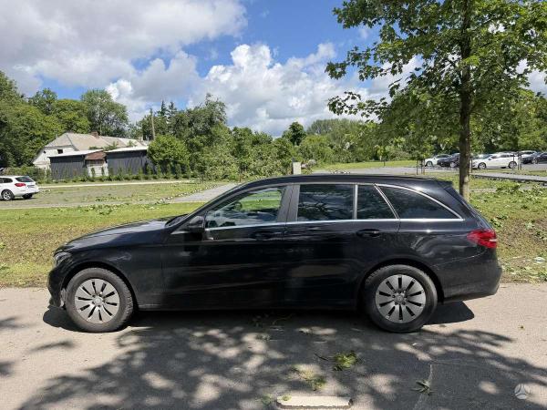 Melns Mercedes-Benz c-220 2016 Kauņa, ar dzinēja tilpumu 2.14 L un nobraukumu 325 tūkst. km par 9999 €, foto 2 vietnē AUTOMOTO.COM.LV
