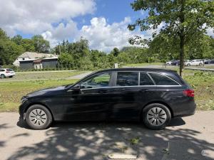 Black Mercedes-Benz c-220 2016 in Kaunas, with an engine capacity of 2.14 L and mileage of 325 thousand km for 9999 €, photo 3 on AUTOMOTO.COM.LV