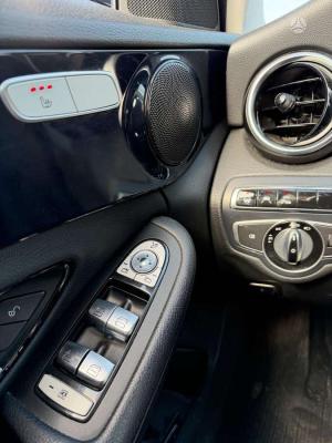 Black Mercedes-Benz c-220 2016 in Kaunas, with an engine capacity of 2.14 L and mileage of 325 thousand km for 9999 €, photo 15 on AUTOMOTO.COM.LV