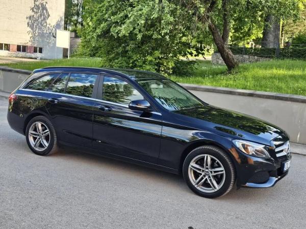 Melns Mercedes-Benz c-220 2016 Jēkabpils, ar dzinēja tilpumu 2.20 L un nobraukumu 296 tūkst. km par 11990 €, foto 3 vietnē AUTOMOTO.COM.LV