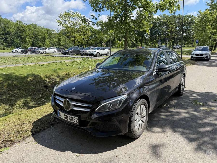 Melns Mercedes-Benz c-220 2016 Kauņa, ar dzinēja tilpumu 2.20 L un nobraukumu 325 tūkst. km par 10550 €, foto 1 vietnē AUTOMOTO.COM.LV