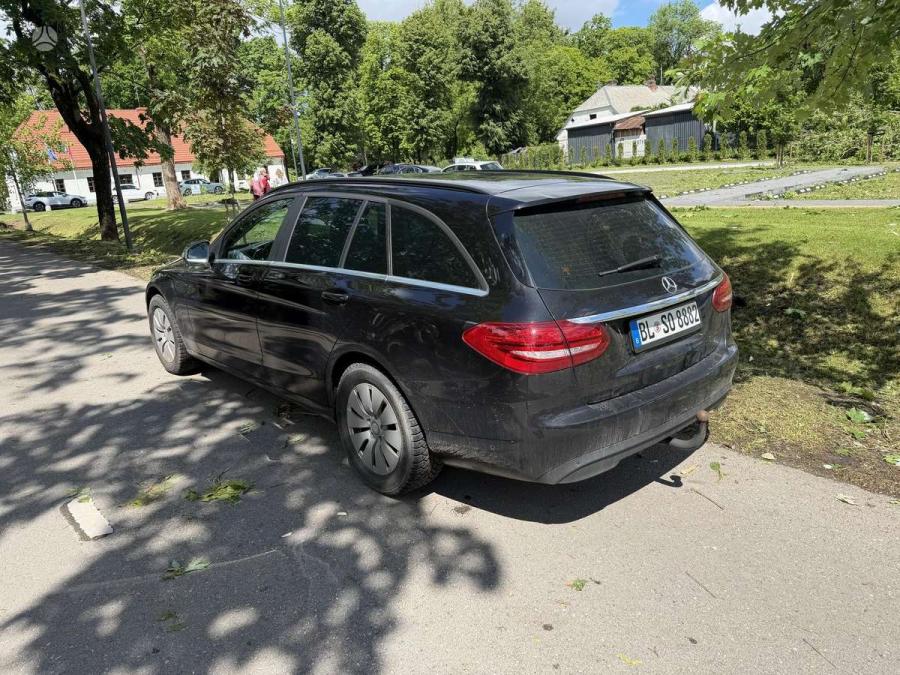 Melns Mercedes-Benz c-220 2016 Kauņa, ar dzinēja tilpumu 2.20 L un nobraukumu 325 tūkst. km par 10550 €, foto 6 vietnē AUTOMOTO.COM.LV