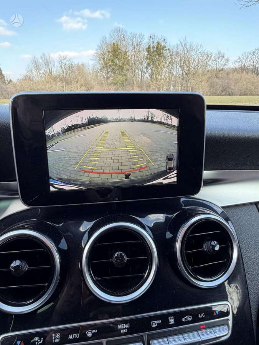 Black Mercedes-Benz c-220 2016 in Kaunas, with an engine capacity of 2.14 L and mileage of 325 thousand km for 10450 €, photo 18 on AUTOMOTO.COM.LV