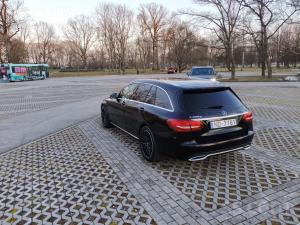 Черный Мерседес Ц 220 2016 в Вентспилс, объемом двигателя 2.00 л и пробегом 305 тыс. км за 12000 €, фото 4 на AUTOMOTO.COM.LV