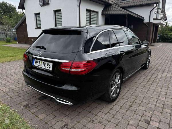 Black Mercedes-Benz c-220 2016 in Gargzdai, with an engine capacity of 2.14 L and mileage of 223 thousand km for 9999 €, photo 8 on AUTOMOTO.COM.LV
