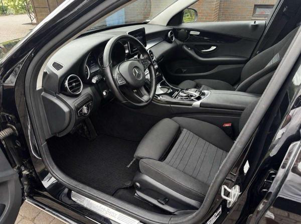 Black Mercedes-Benz c-220 2016 in Gargzdai, with an engine capacity of 2.14 L and mileage of 223 thousand km for 9999 €, photo 10 on AUTOMOTO.COM.LV