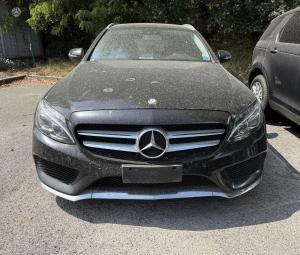 Black Mercedes-Benz c-220 2016 in Siauliai, with an engine capacity of 2.14 L and mileage of 275 thousand km for 6900 €, photo 3 on AUTOMOTO.COM.LV