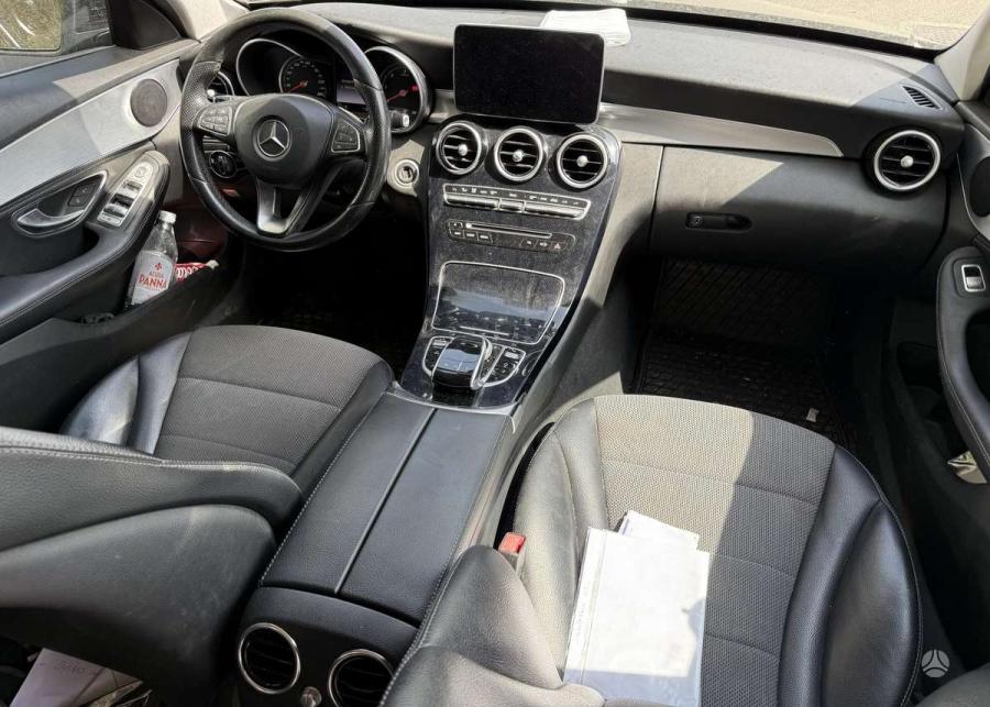 Black Mercedes-Benz c-220 2016 in Siauliai, with an engine capacity of 2.14 L and mileage of 275 thousand km for 6900 €, photo 9 on AUTOMOTO.COM.LV