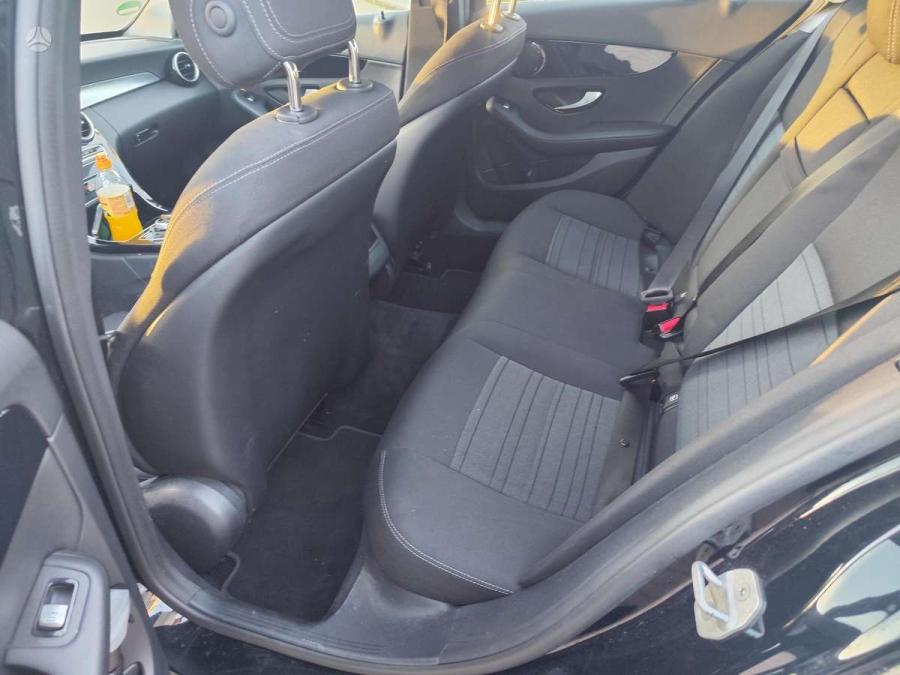 Melns Mercedes-Benz c-220 2016 Alīta, ar dzinēja tilpumu 2.14 L un nobraukumu 317 tūkst. km par 8399 €, foto 9 vietnē AUTOMOTO.COM.LV