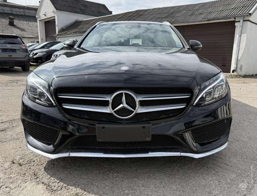Melns Mercedes-Benz c-220 2016 Šauļi, ar dzinēja tilpumu 2.14 L un nobraukumu 275 tūkst. km par 6800 €, foto 3 vietnē AUTOMOTO.COM.LV