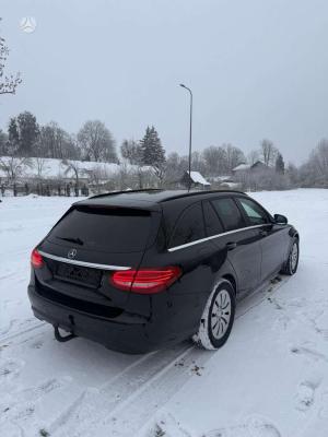 Melns Mercedes-Benz c-220 2017 Kauņa, ar dzinēja tilpumu 2.14 L un nobraukumu 295 tūkst. km par 10999 €, foto 6 vietnē AUTOMOTO.COM.LV