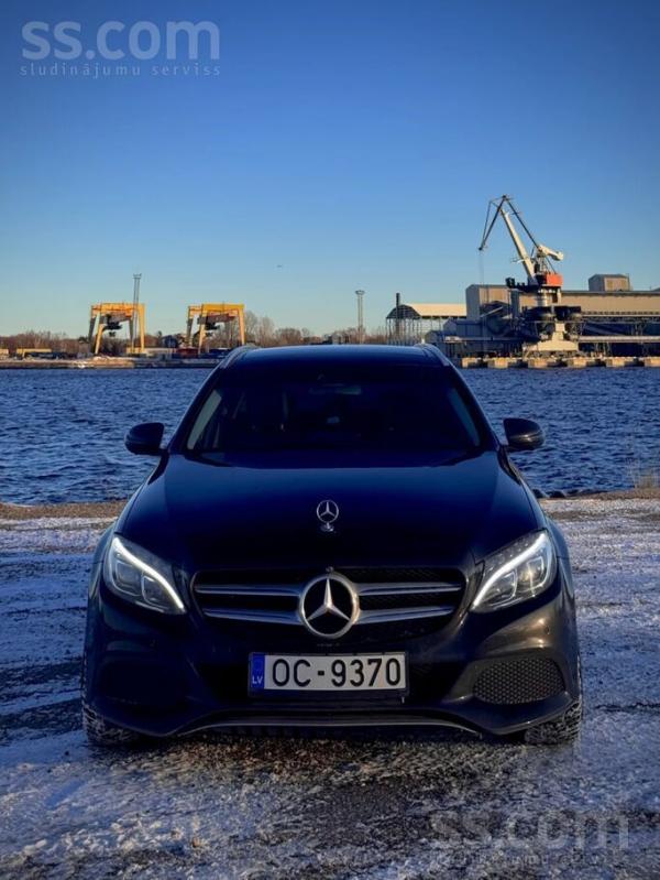 Melns Mercedes-Benz c-220 2017 Rīga, ar dzinēja tilpumu 2.20 L un nobraukumu 239 tūkst. km par 12600 €, foto 1 vietnē AUTOMOTO.COM.LV