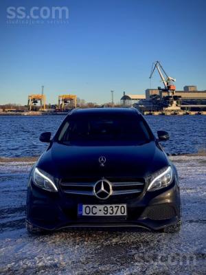 Black Mercedes-Benz c-220 2017 in Riga, with an engine capacity of 2.20 L and mileage of 239 thousand km for 12600 €, photo  on AUTOMOTO.COM.LV