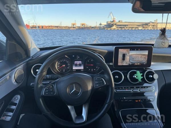 Melns Mercedes-Benz c-220 2017 Rīga, ar dzinēja tilpumu 2.20 L un nobraukumu 239 tūkst. km par 12600 €, foto 3 vietnē AUTOMOTO.COM.LV