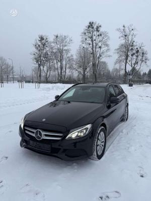 Black Mercedes-Benz c-220 2017 in Kaunas, with an engine capacity of 2.14 L and mileage of 295 thousand km for 11350 €, photo 16 on AUTOMOTO.COM.LV