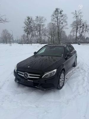 Black Mercedes-Benz c-220 2017 in Kaunas, with an engine capacity of 2.14 L and mileage of 295 thousand km for 11850 €, photo  on AUTOMOTO.COM.LV
