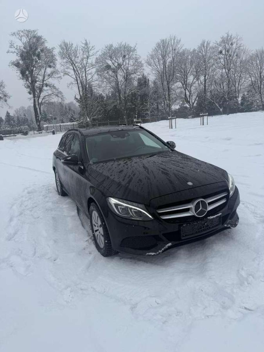 Black Mercedes-Benz c-220 2017 in Kaunas, with an engine capacity of 2.14 L and mileage of 295 thousand km for 11750 €, photo 1 on AUTOMOTO.COM.LV