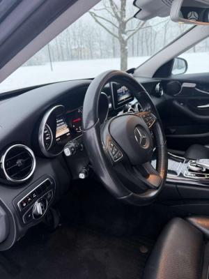 Black Mercedes-Benz c-220 2017 in Kaunas, with an engine capacity of 2.14 L and mileage of 295 thousand km for 11750 €, photo 20 on AUTOMOTO.COM.LV