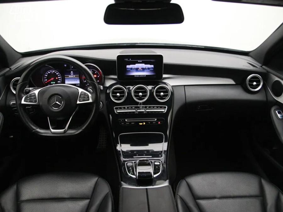 Melns Mercedes-Benz c-220 2017 Viļņa, ar dzinēja tilpumu 2.10 L un nobraukumu 303 tūkst. km par 12599 €, foto 3 vietnē AUTOMOTO.COM.LV