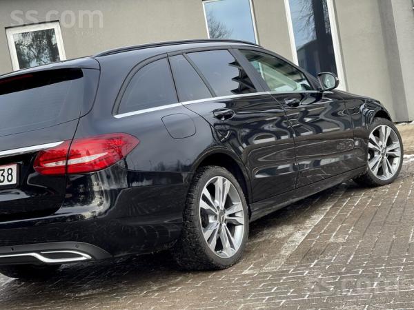 Black Mercedes-Benz c-220 2017 in Jurmala, with an engine capacity of 2.20 L and mileage of 0 thousand km for 11350 €, photo 5 on AUTOMOTO.COM.LV