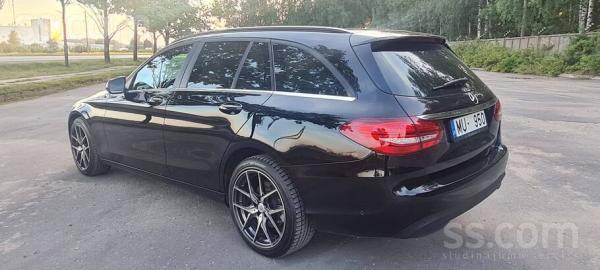 Melns Mercedes-Benz c-220 2017 Cēsis, ar dzinēja tilpumu 2.20 L un nobraukumu 247 tūkst. km par 13900 €, foto 5 vietnē AUTOMOTO.COM.LV