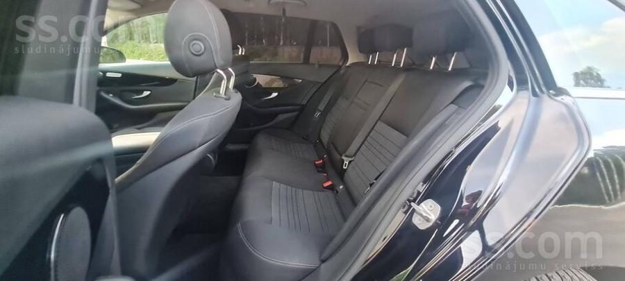 Black Mercedes-Benz c-220 2017 in Cesis, with an engine capacity of 2.20 L and mileage of 247 thousand km for 13900 €, photo 9 on AUTOMOTO.COM.LV