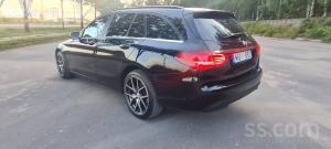 Black Mercedes-Benz c-220 2017 in Cesis, with an engine capacity of 2.20 L and mileage of 247 thousand km for 13900 €, photo 25 on AUTOMOTO.COM.LV
