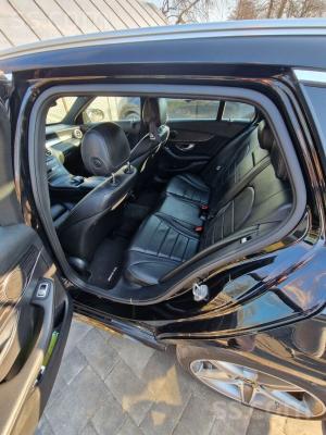 Black Mercedes-Benz c-220 2017 in Riga, with an engine capacity of 2.10 L and mileage of 220 thousand km for 11000 €, photo 13 on AUTOMOTO.COM.LV