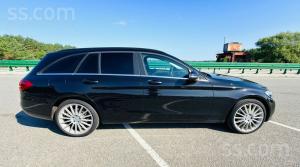 Black Mercedes-Benz c-220 2017 in Riga, with an engine capacity of 2.20 L and mileage of 351 thousand km for 12000 €, photo 9 on AUTOMOTO.COM.LV