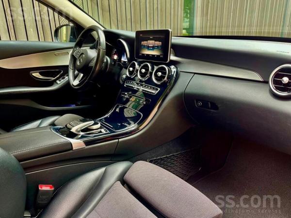 Melns Mercedes-Benz c-220 2017 Valmiera, ar dzinēja tilpumu 2.20 L un nobraukumu 279 tūkst. km par 12950 €, foto 8 vietnē AUTOMOTO.COM.LV