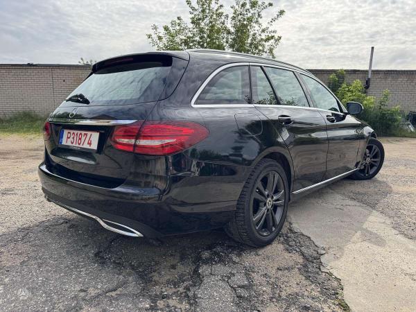Melns Mercedes-Benz c-220 2017 Alīta, ar dzinēja tilpumu 0.00 L un nobraukumu 229 tūkst. km par 13000 €, foto 7 vietnē AUTOMOTO.COM.LV