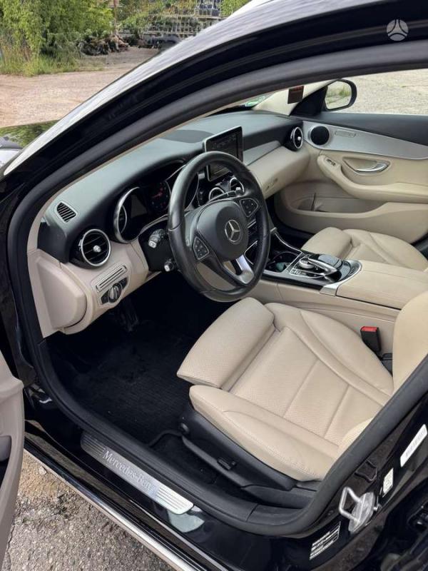 Melns Mercedes-Benz c-220 2017 Alīta, ar dzinēja tilpumu 0.00 L un nobraukumu 229 tūkst. km par 13000 €, foto 9 vietnē AUTOMOTO.COM.LV