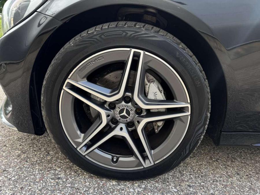 Black Mercedes-Benz c-220 2017 in Alytus, with an engine capacity of 2.20 L and mileage of 324 thousand km for 9950 €, photo 32 on AUTOMOTO.COM.LV