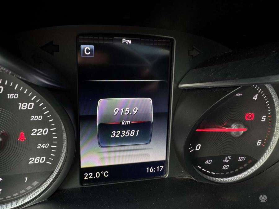 Black Mercedes-Benz c-220 2017 in Alytus, with an engine capacity of 2.20 L and mileage of 324 thousand km for 9950 €, photo 39 on AUTOMOTO.COM.LV