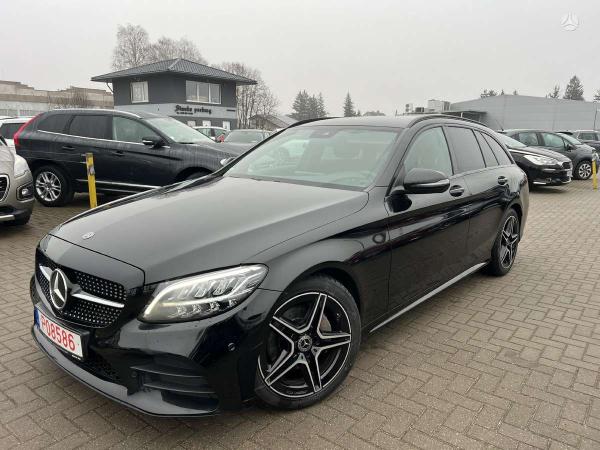Black Mercedes-Benz c-220 2018 in Taurage, with an engine capacity of 1.95 L and mileage of 208 thousand km for 14900 €, photo 3 on AUTOMOTO.COM.LV