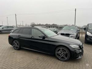 Black Mercedes-Benz c-220 2018 in Taurage, with an engine capacity of 1.95 L and mileage of 208 thousand km for 14900 €, photo 5 on AUTOMOTO.COM.LV