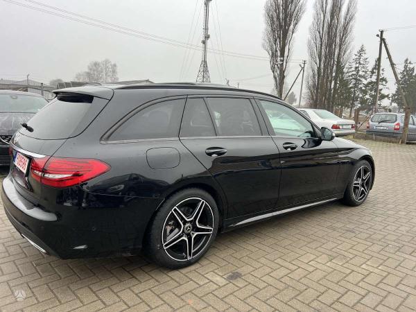 Black Mercedes-Benz c-220 2018 in Taurage, with an engine capacity of 1.95 L and mileage of 208 thousand km for 14900 €, photo 6 on AUTOMOTO.COM.LV