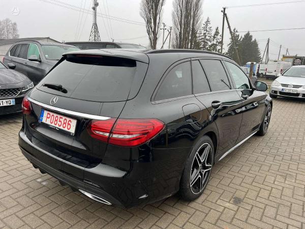 Black Mercedes-Benz c-220 2018 in Taurage, with an engine capacity of 1.95 L and mileage of 208 thousand km for 14900 €, photo 7 on AUTOMOTO.COM.LV