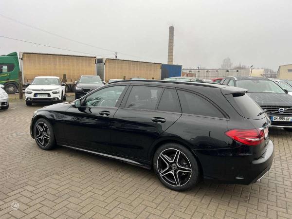 Black Mercedes-Benz c-220 2018 in Taurage, with an engine capacity of 1.95 L and mileage of 208 thousand km for 14900 €, photo 9 on AUTOMOTO.COM.LV