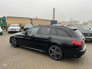 Black Mercedes-Benz c-220 2018 in Taurage, with an engine capacity of 1.95 L and mileage of 208 thousand km for 14900 €, photo 9 on AUTOMOTO.COM.LV