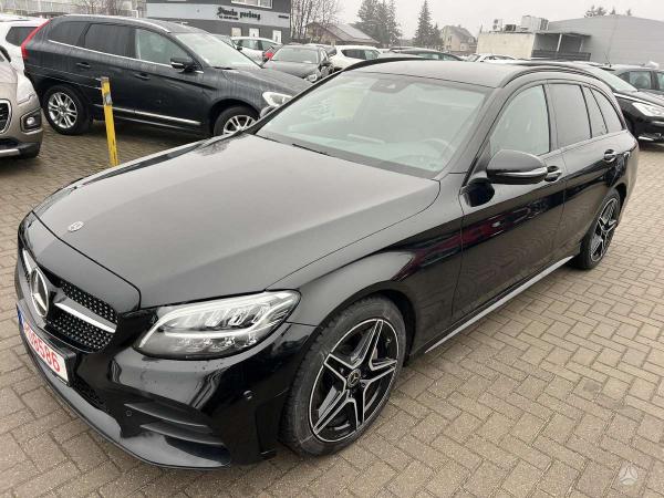 Black Mercedes-Benz c-220 2018 in Taurage, with an engine capacity of 1.95 L and mileage of 208 thousand km for 14900 €, photo 10 on AUTOMOTO.COM.LV