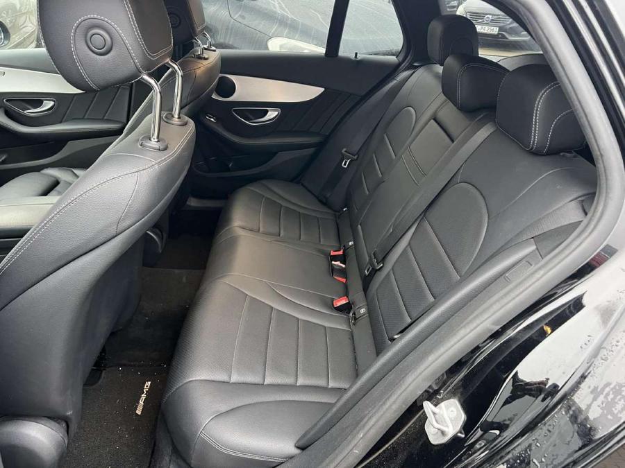 Black Mercedes-Benz c-220 2018 in Taurage, with an engine capacity of 1.95 L and mileage of 208 thousand km for 14900 €, photo 22 on AUTOMOTO.COM.LV
