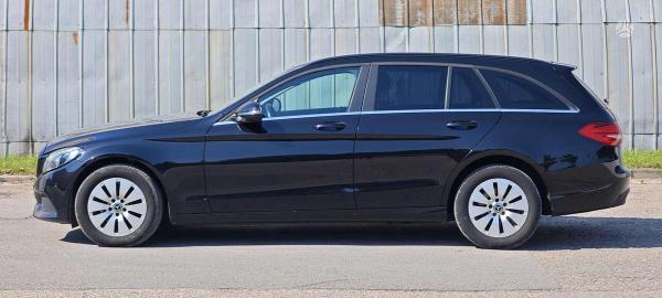 Black Mercedes-Benz c-220 2018 in Utena, with an engine capacity of 2.14 L and mileage of 278 thousand km for 10900 €, photo 5 on AUTOMOTO.COM.LV